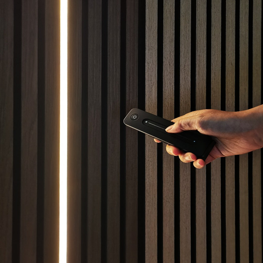 Leo Main Flexible LED GROOVE Lights