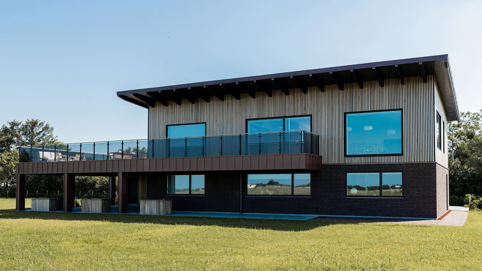 Leo Main | Interior and Exterior Wood Wall Panels